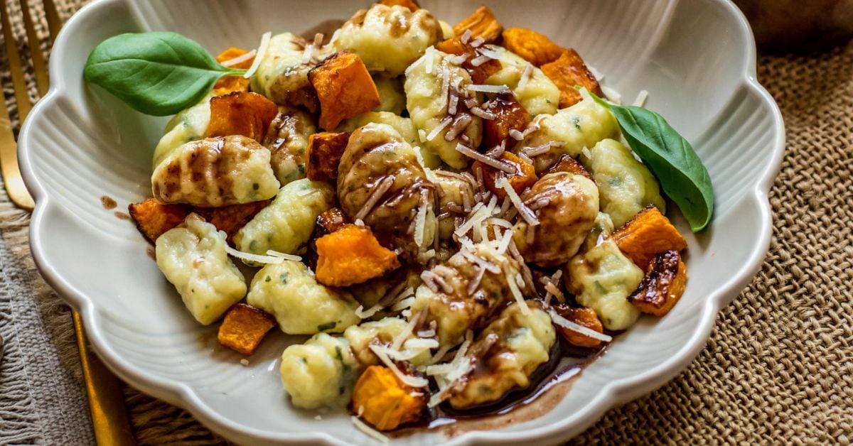 Домашни Ньоки с босилек - Рецепта от Таня Донева