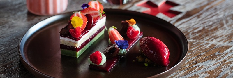 Recettes de chefs | L’entremets aux fruits rouges et pistache | METRO