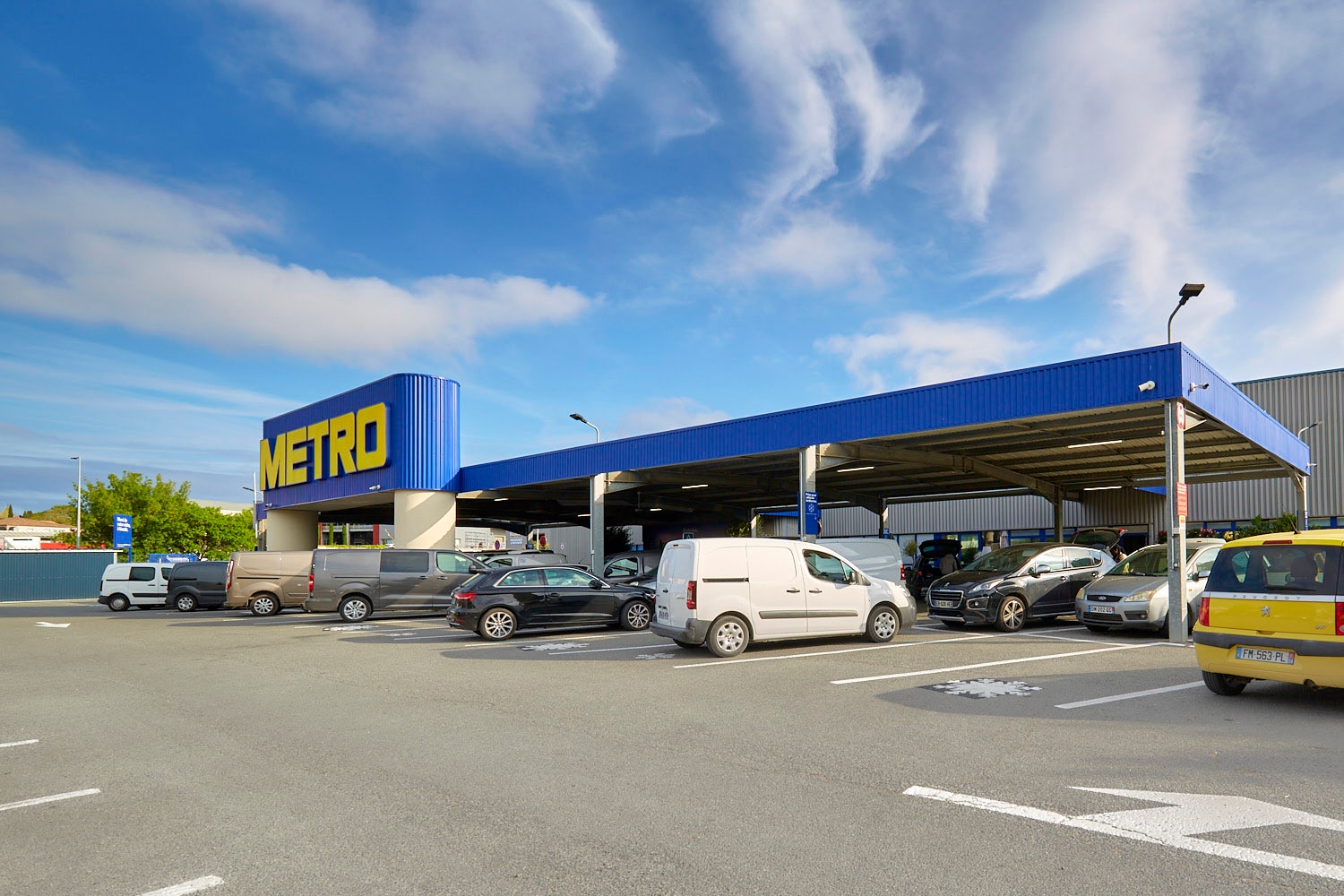 Grossiste METRO Béziers - 4 Rue Dyonisos, Avenue du Viguier