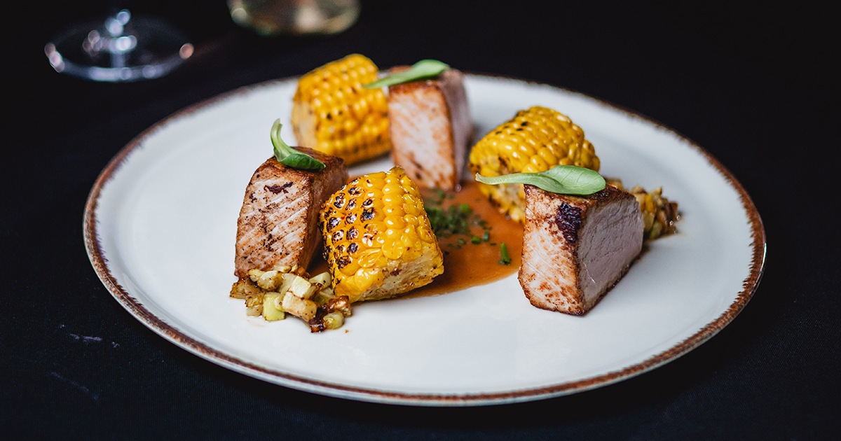 Teleci kare sa flambiranim kukuruzom